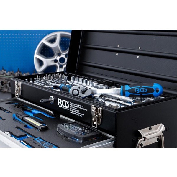 Įrankių rinkinys su metaline dėže ir 147 įrankiais